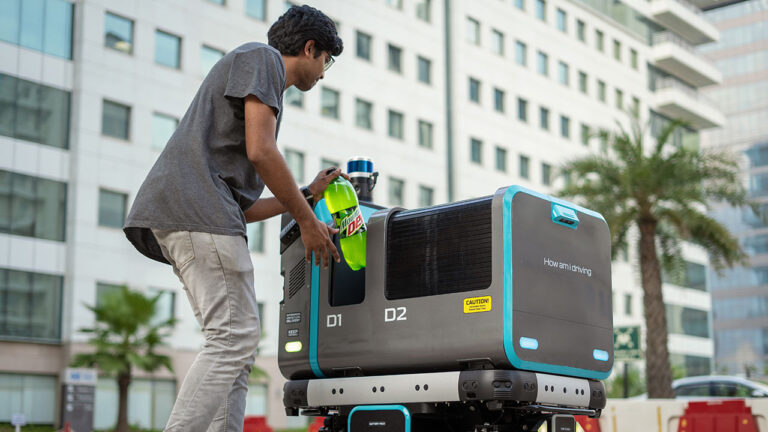 Autonomous Delivery Robots | Ottonomy